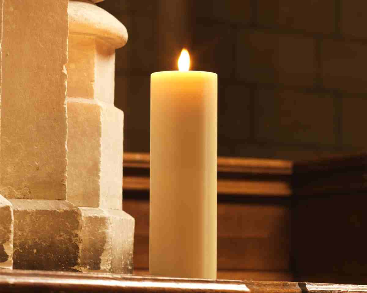Vos cierges et veilleuses votives : des conseils pour 'entretenir la f ...